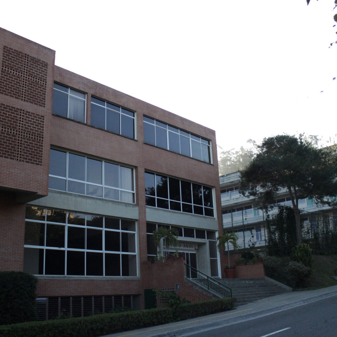 Instituto Andes Caracas - Red de Colegios RC